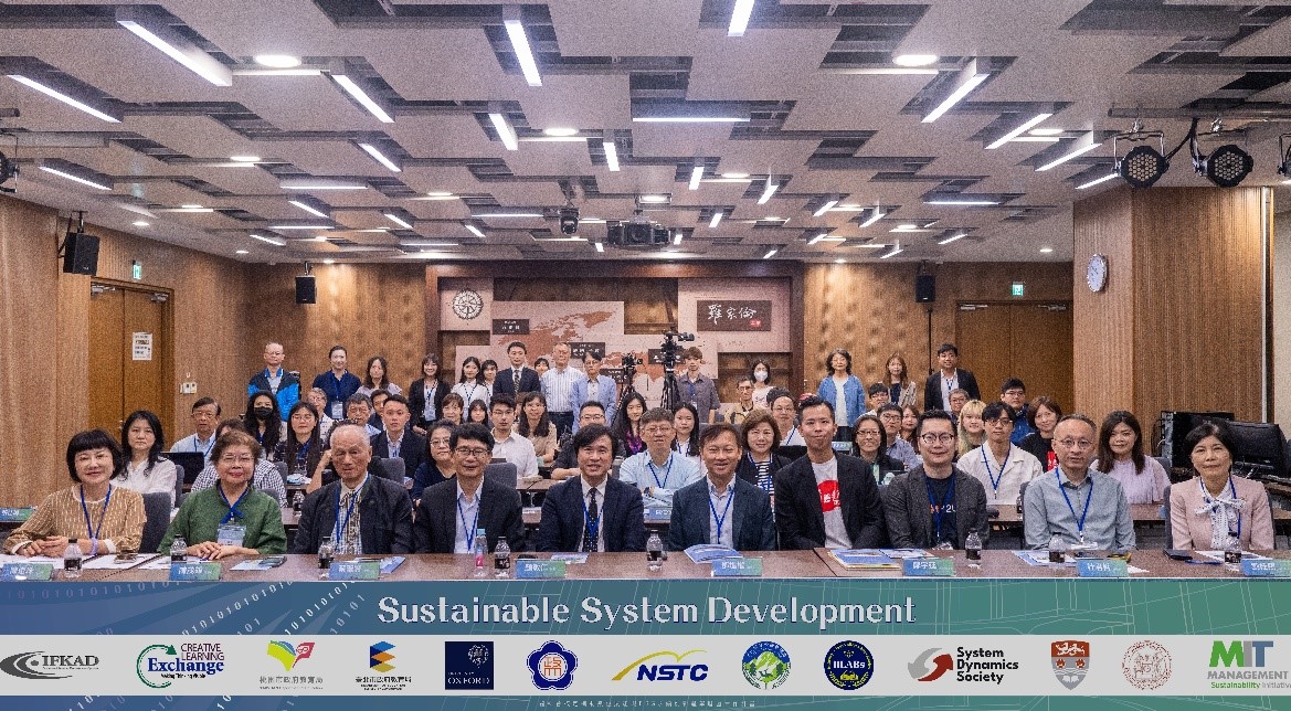 玉山尋寶 x 健康行動力 x 營養教育 每一步都讓台灣「狀態很好」 佳格揪你走進玉山「尋寶獻愛」 | 早安健康NEWS